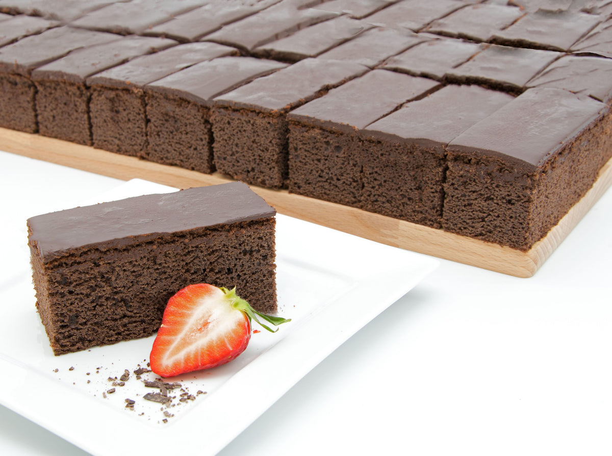 Coolhull Farm Chocolate Fudge Tray Bake – Millbrook Foods Market